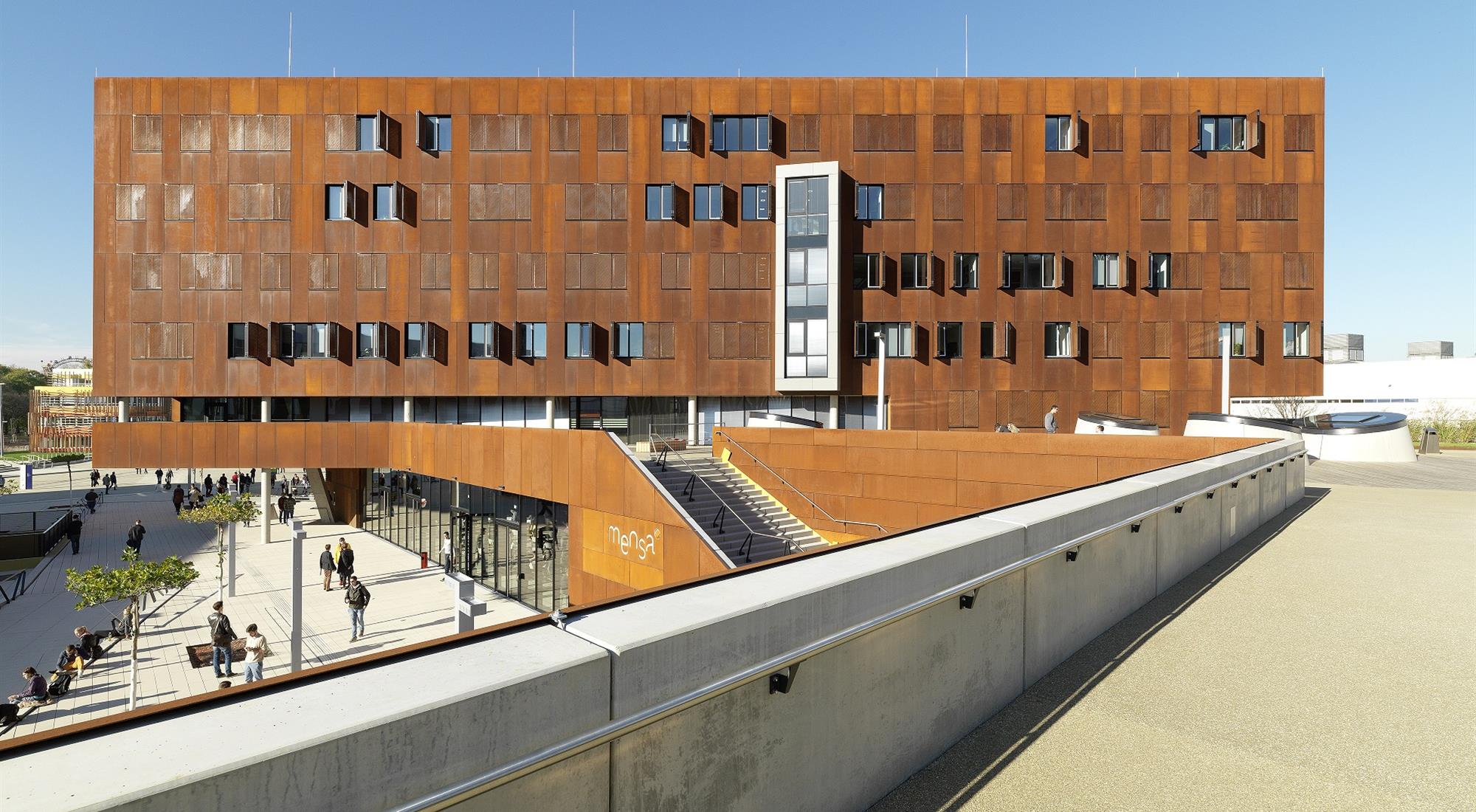 Wirtschaftsuniversität Wien | AKS